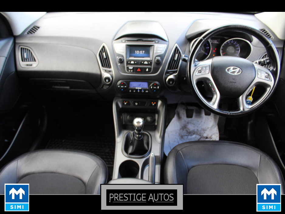 Hyundai I35 Interior
