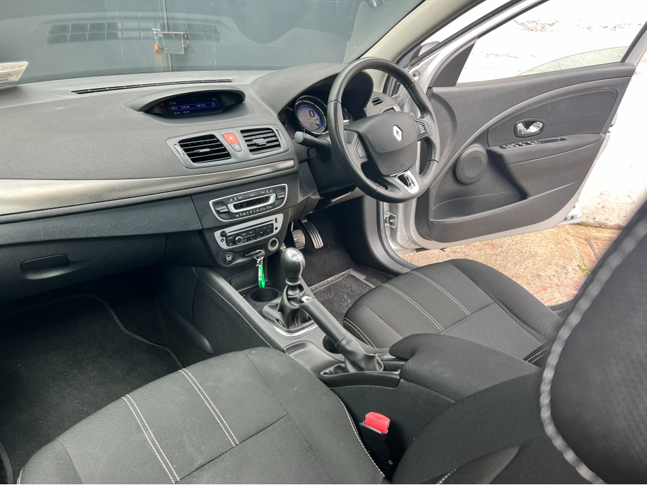 Renault Fluence Interior 360 View