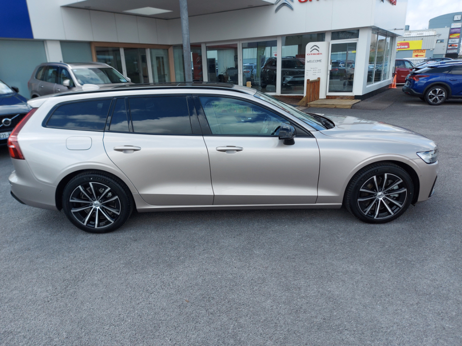 2024 Volvo V60 Plus Dark T6 AWD plug-in hybrid 350... | Jammer.ie