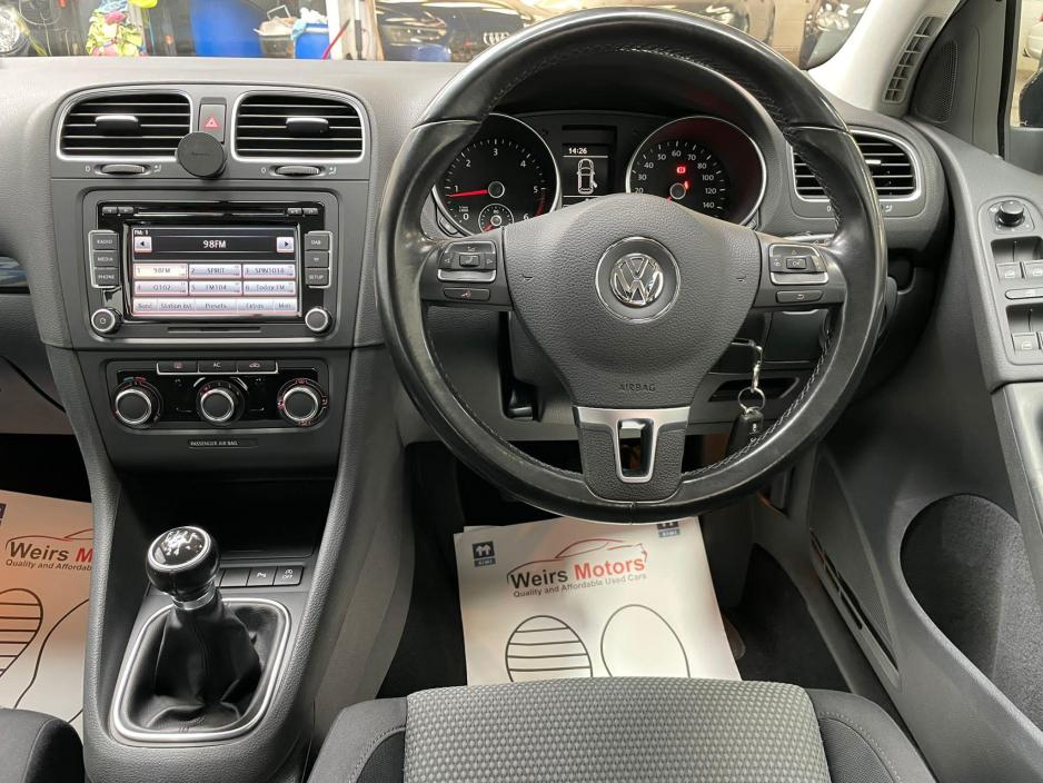 Vw Golf 2011 Interior