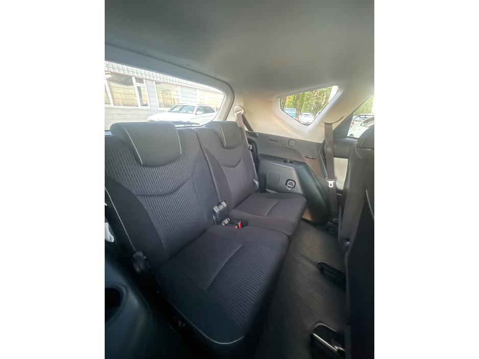 2016 Toyota Prius Alpha Toyota Prius Alpha | Jammer.ie