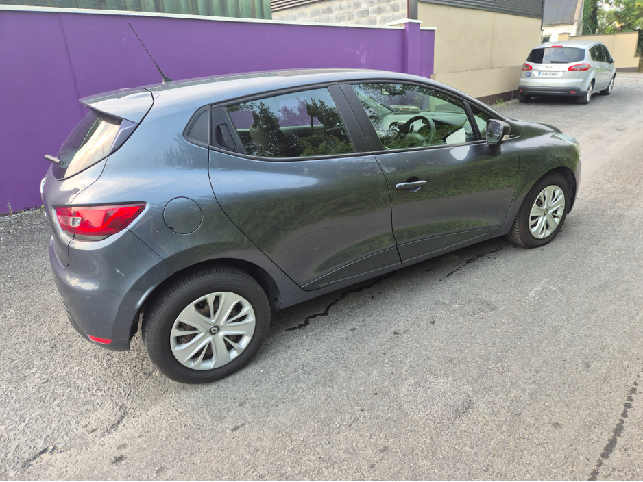 RENAULT CLIO 2018 Car for Sale in Clare