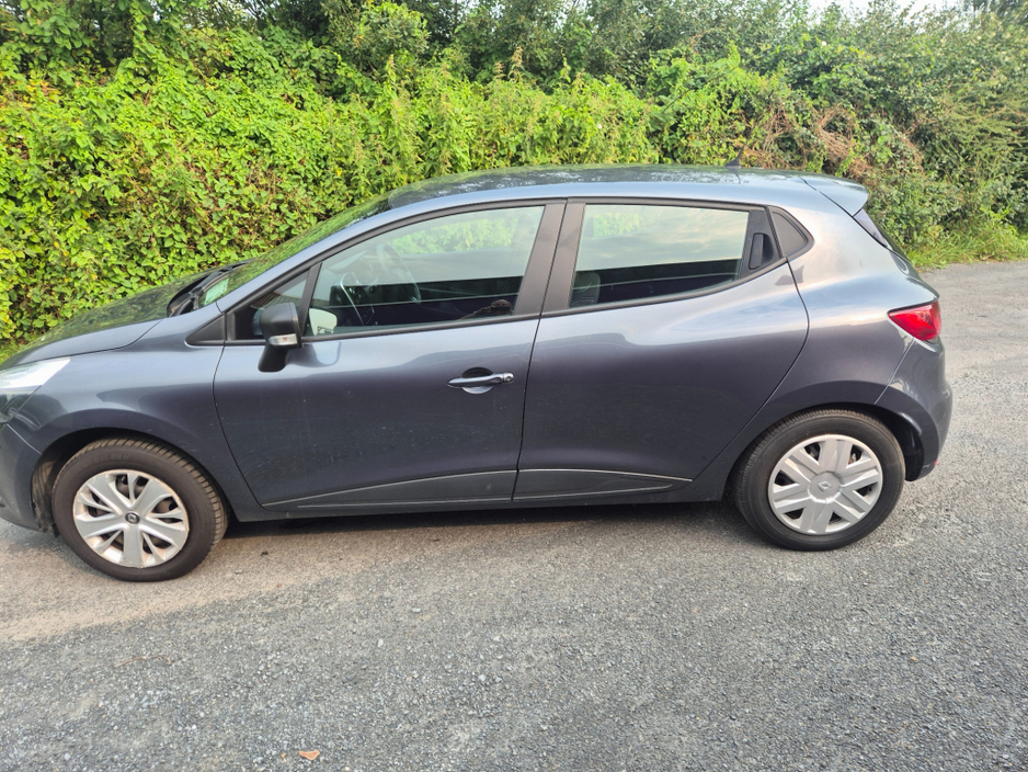 RENAULT CLIO 2018 Car for Sale in Clare